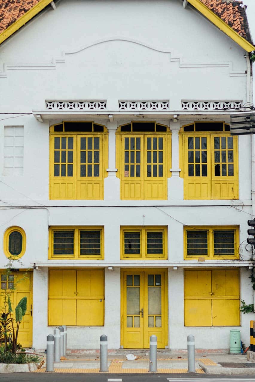 The Story Behind the Yellow Block Building - ninamarmaridou.com